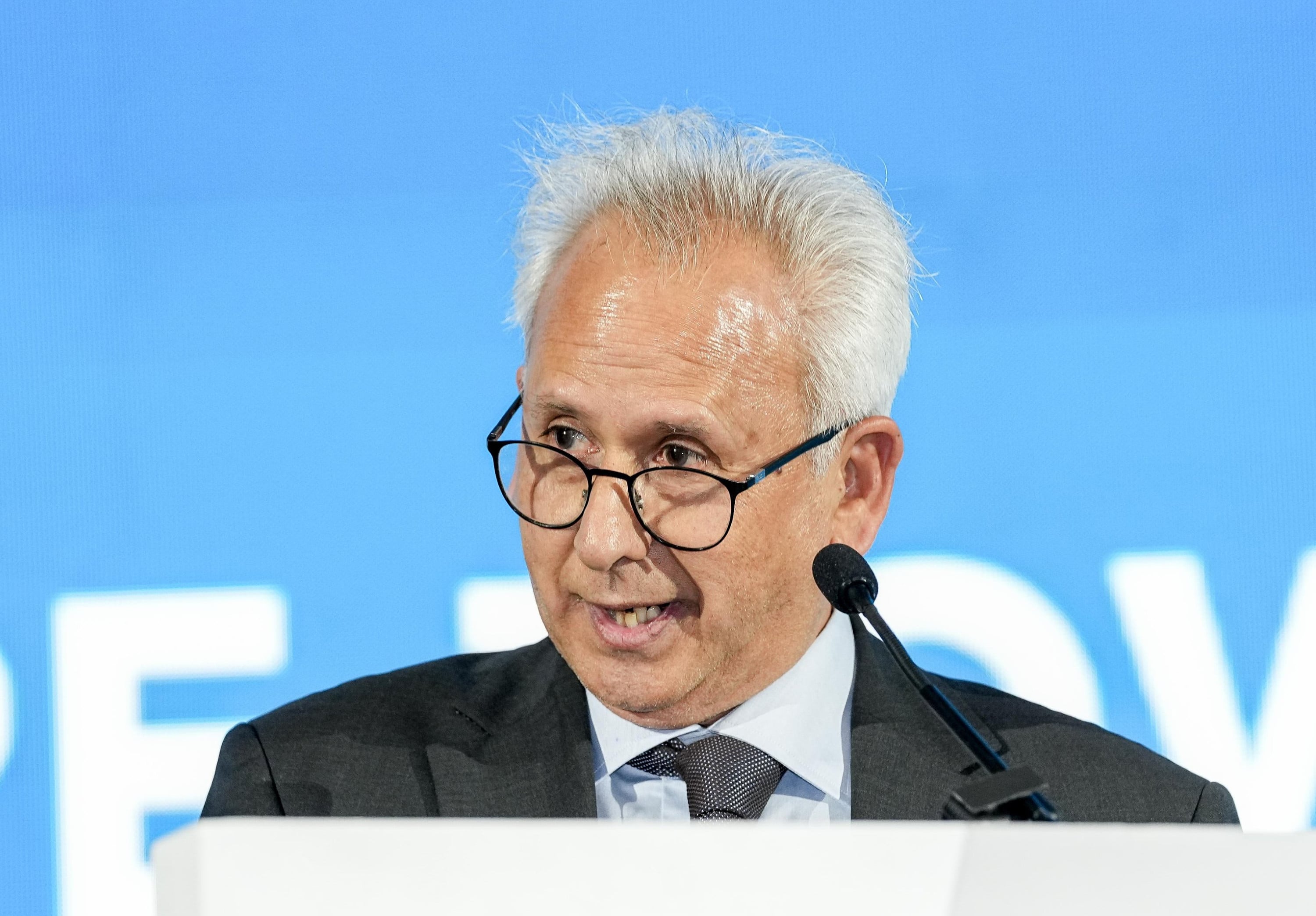 WC crime scourge: Cachalia visits Mitchells Plain to engage community