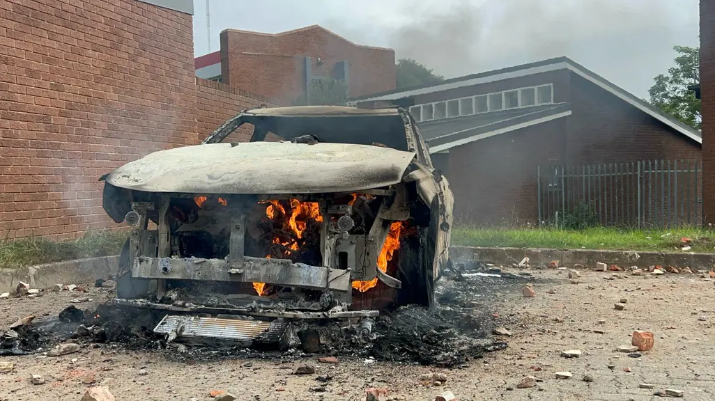 Higher Education Dept's Nkabane condemns violent protests at WSU, calls ...