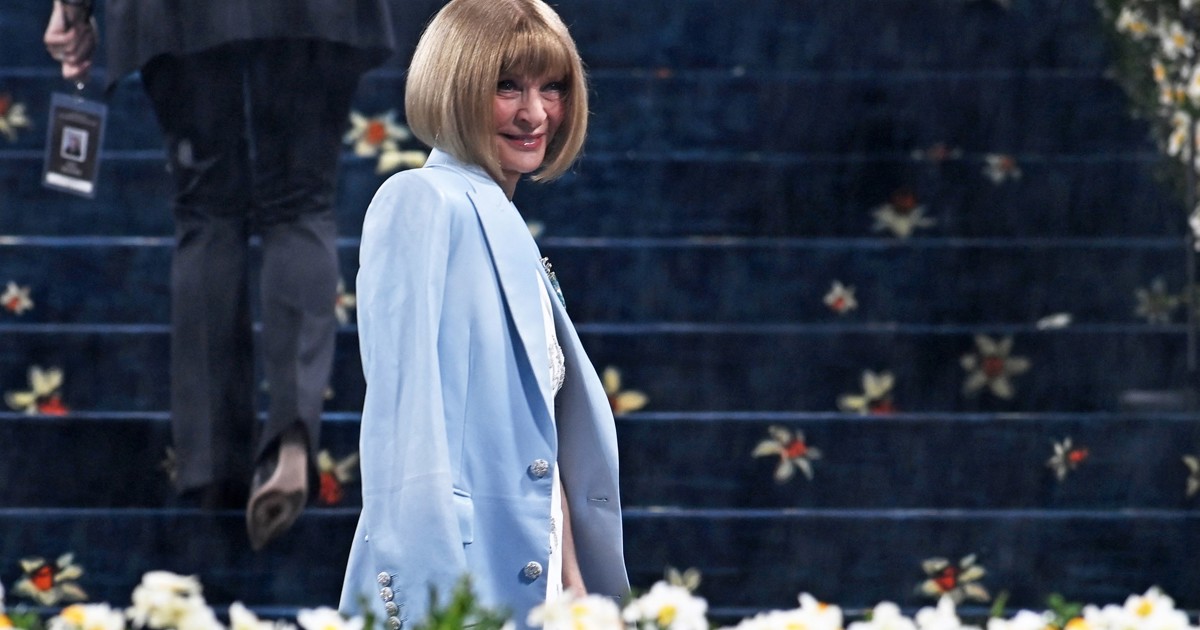 Anna Wintour steps down as US Vogue editor after nearly 40 years