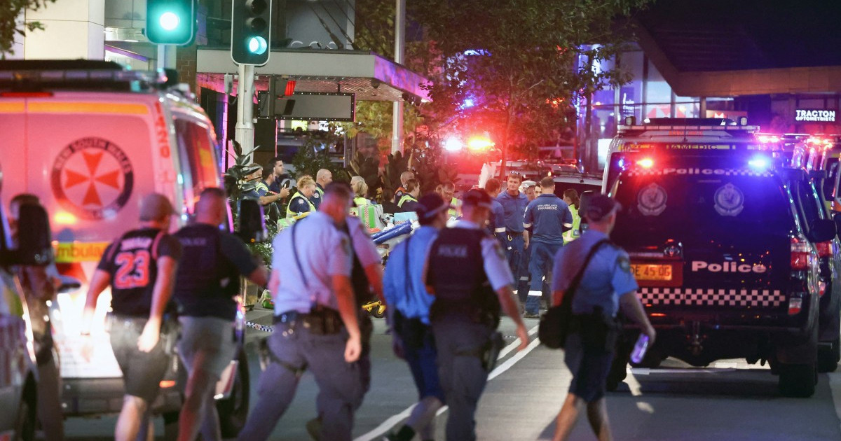 UPDATE: Six killed in Sydney shopping centre attack