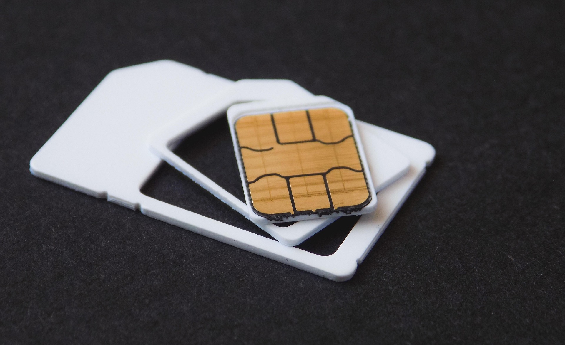 Telecoms fraud costing South Africa over R5 BILLION annually - report