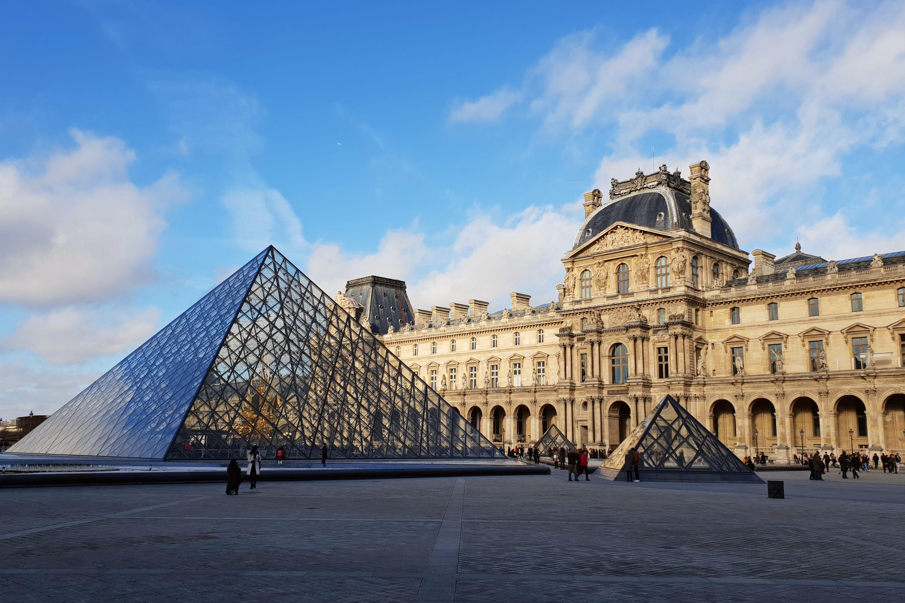 France arrests two men, two women over Louvre heist: prosecutor