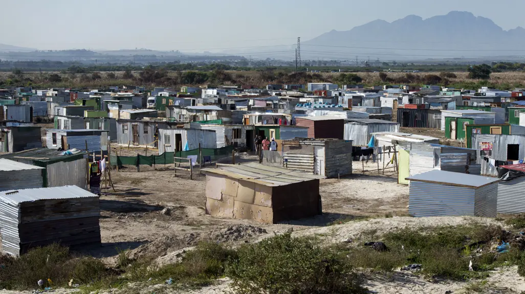 Amnesty calls on SA govt to speedily address informal settlement crisis