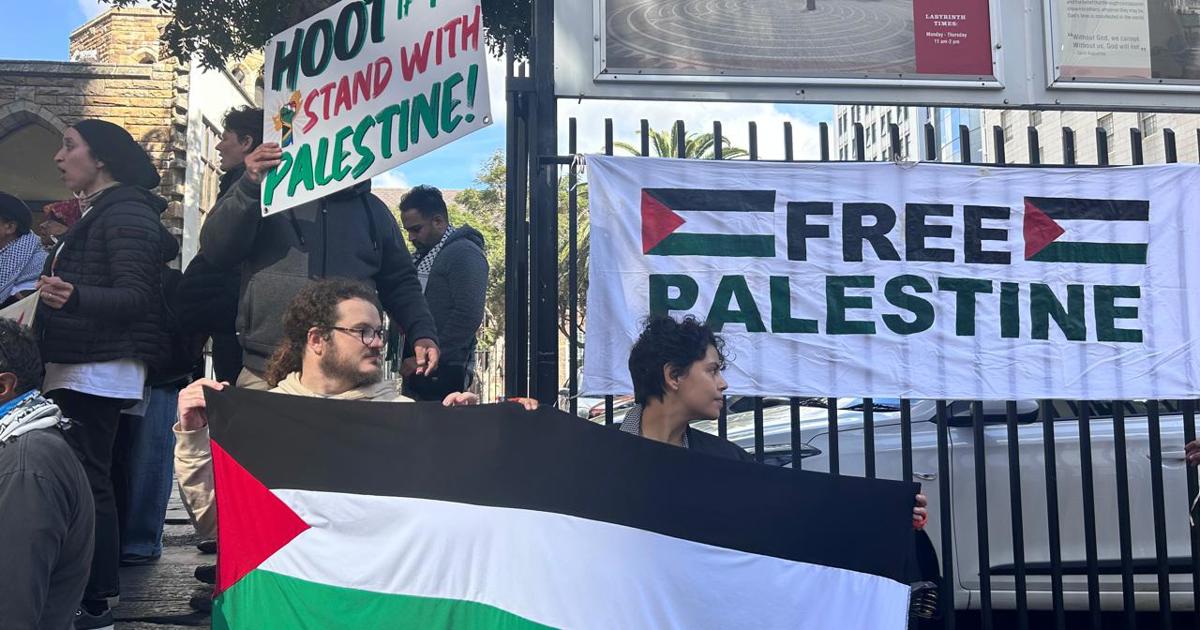 Activists gather outside St George’s Cathedral to honour journalists ...