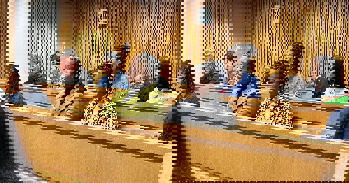 Section 204 of the Criminal Procedure Act must be applied carefully to ...