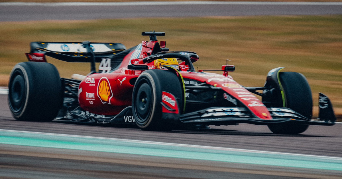 Upbeat Hamilton says Ferrari 'can close the gap' on McLaren