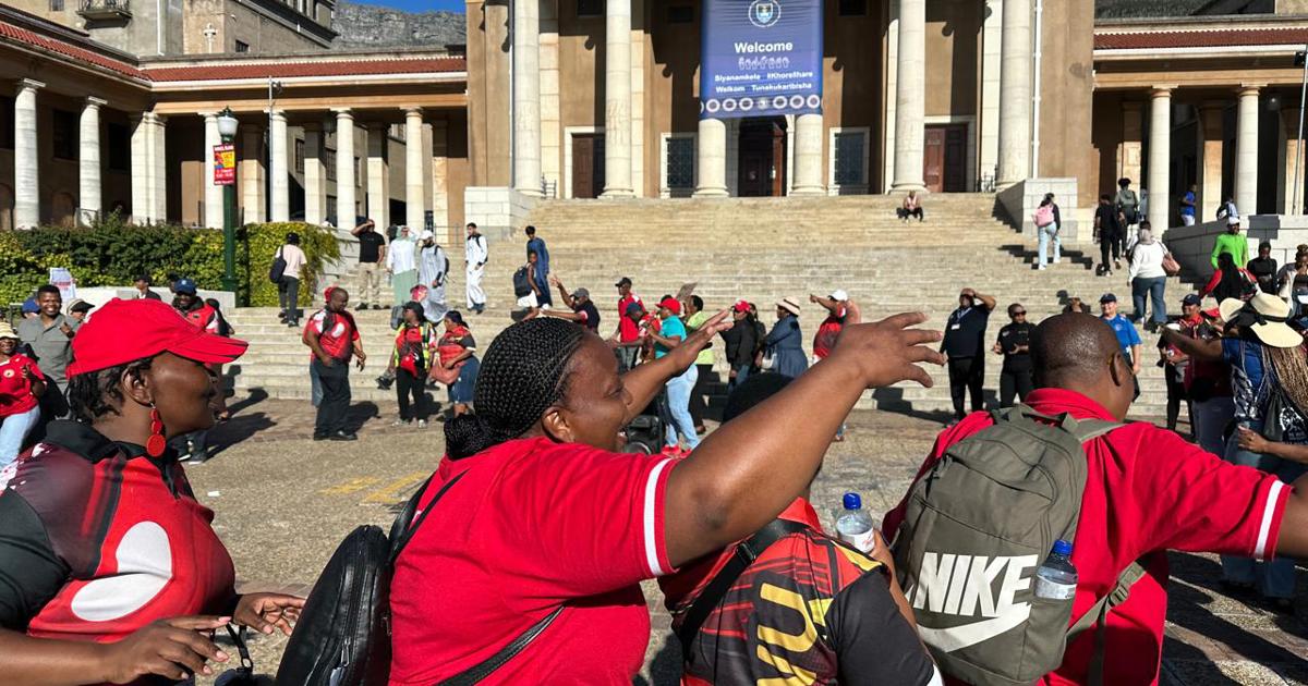 Salary Standoff: Striking UCT staff reaches agreement with university