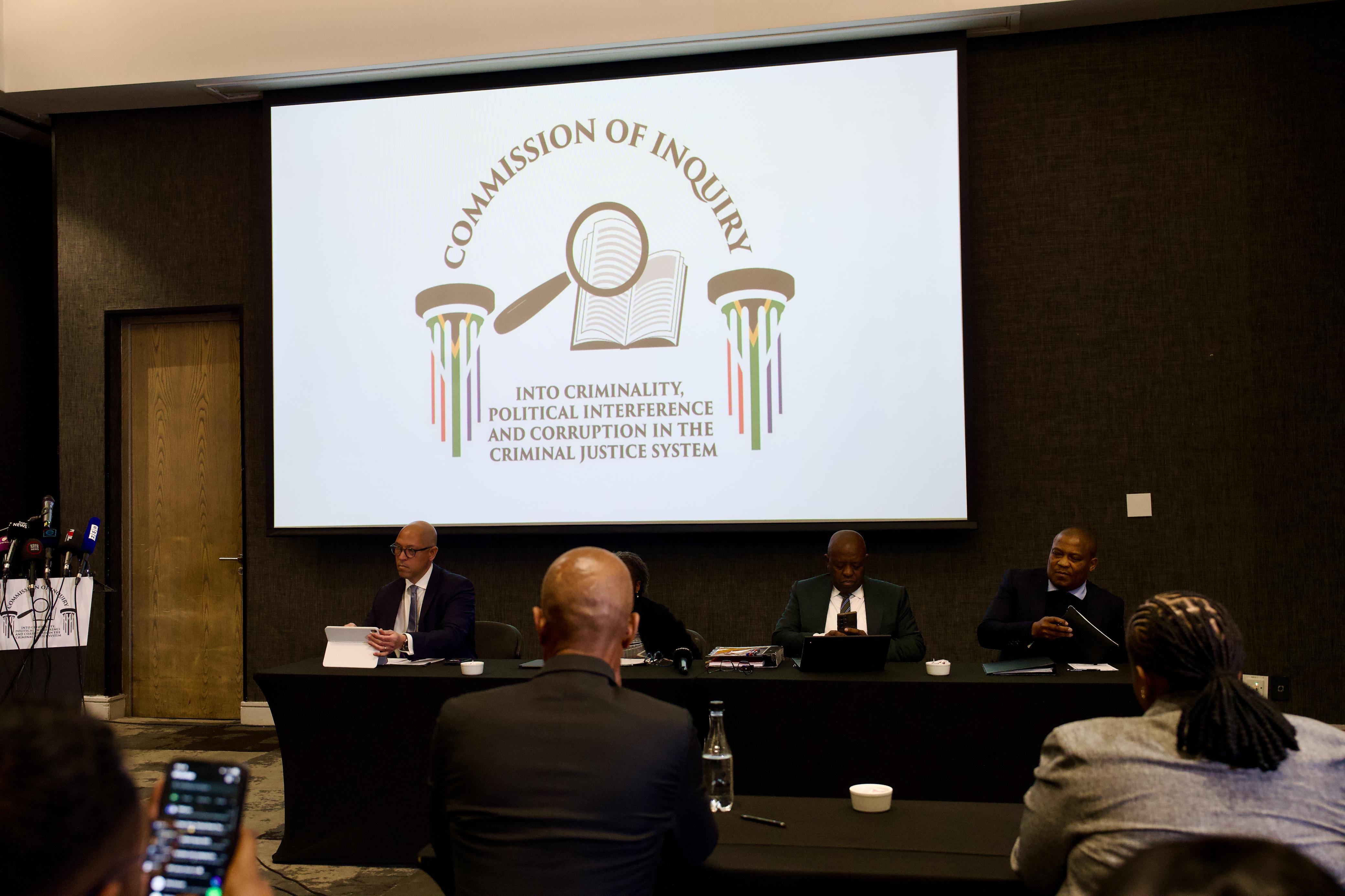 WC govt urge CATA & CODETA to resolve taxi conflict in Cape Town