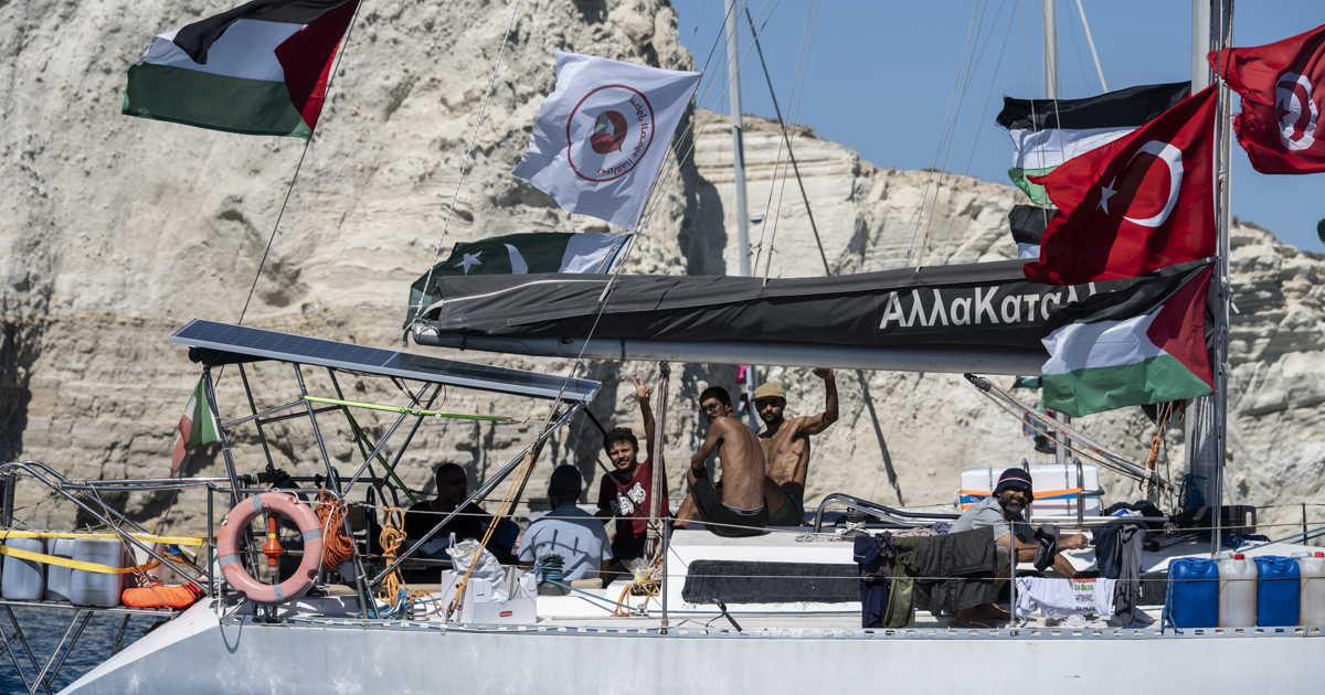 Gaza aid flotilla defies Israeli 'intimidation tactics'