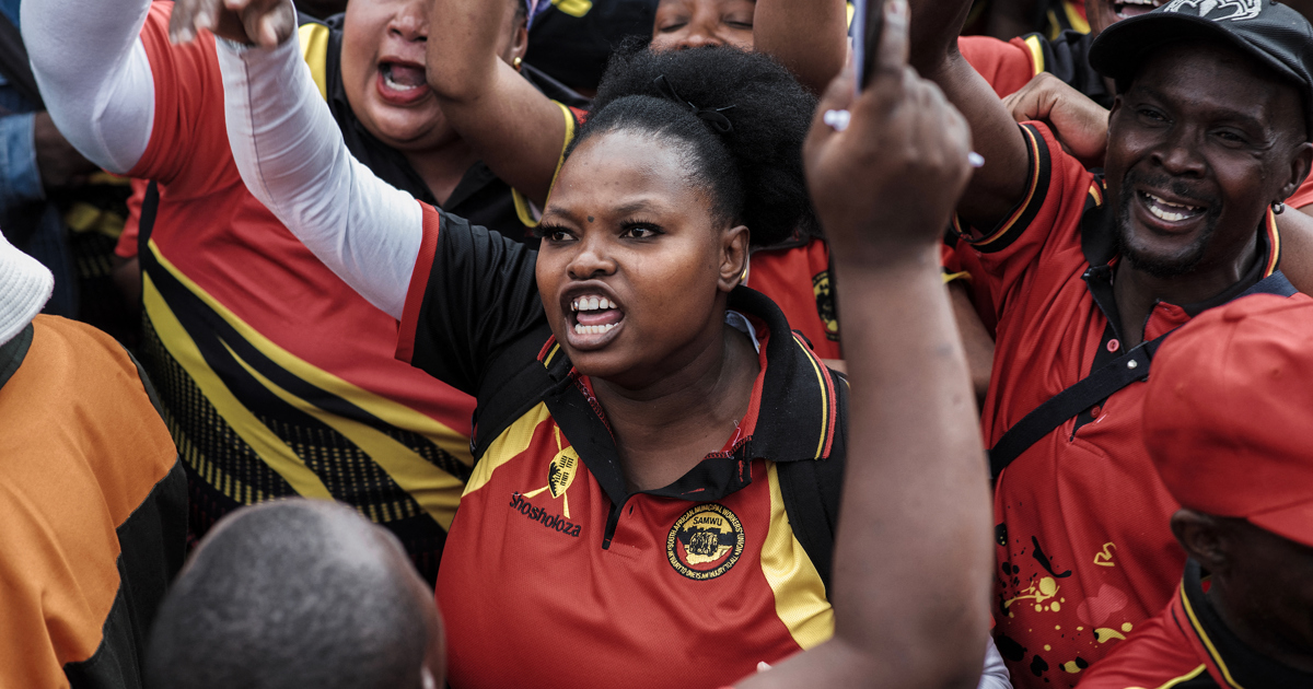 SAMWU workers embark on massive protest action in Johannesburg