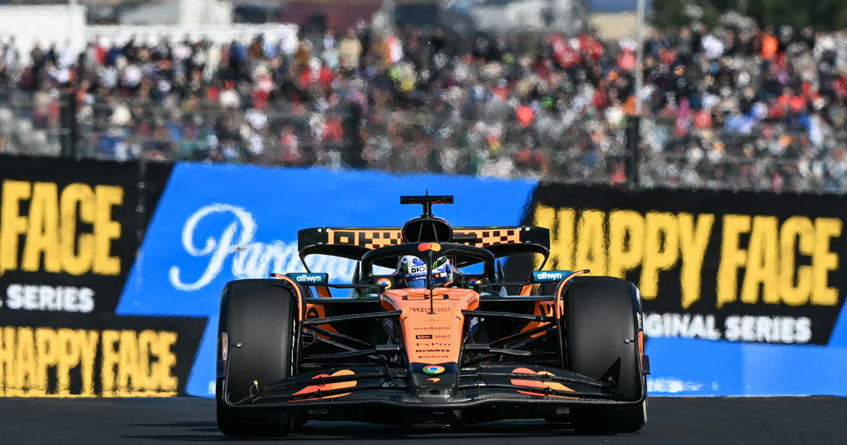 McLaren's Piastri fastest in chaotic second Japanese GP practice