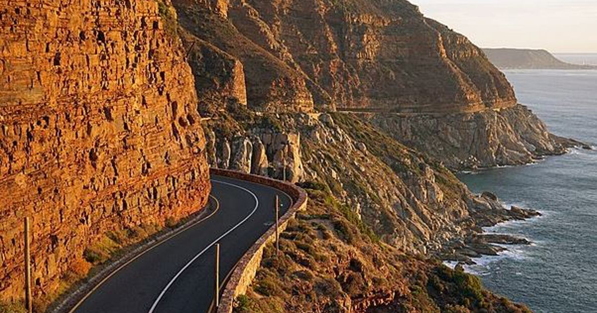 Head-on collision crash injures cyclist on Chapman's Peak Drive