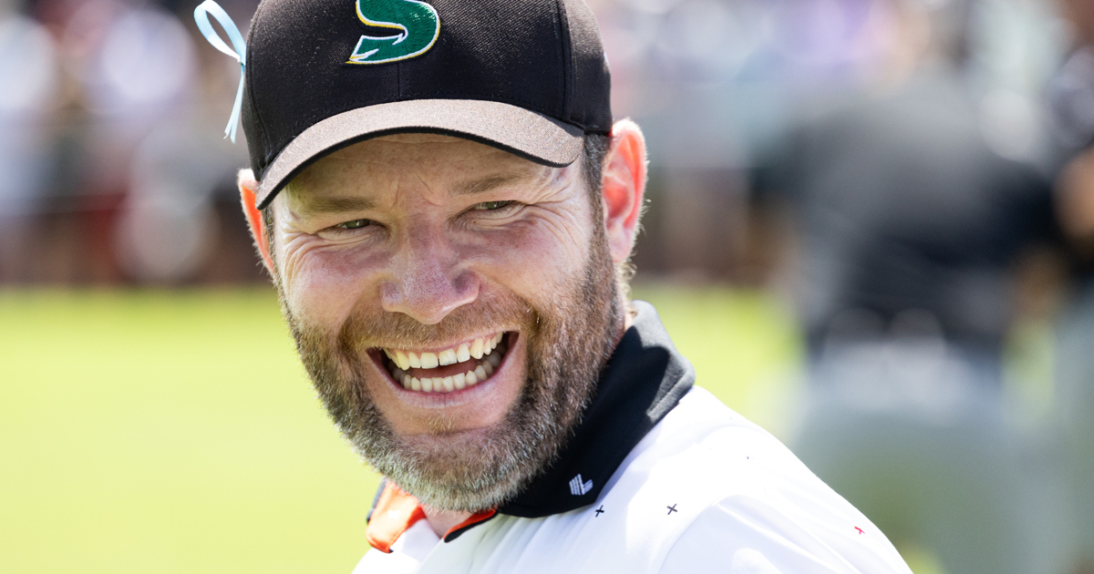 Stinger GC re-signs Branden Grace