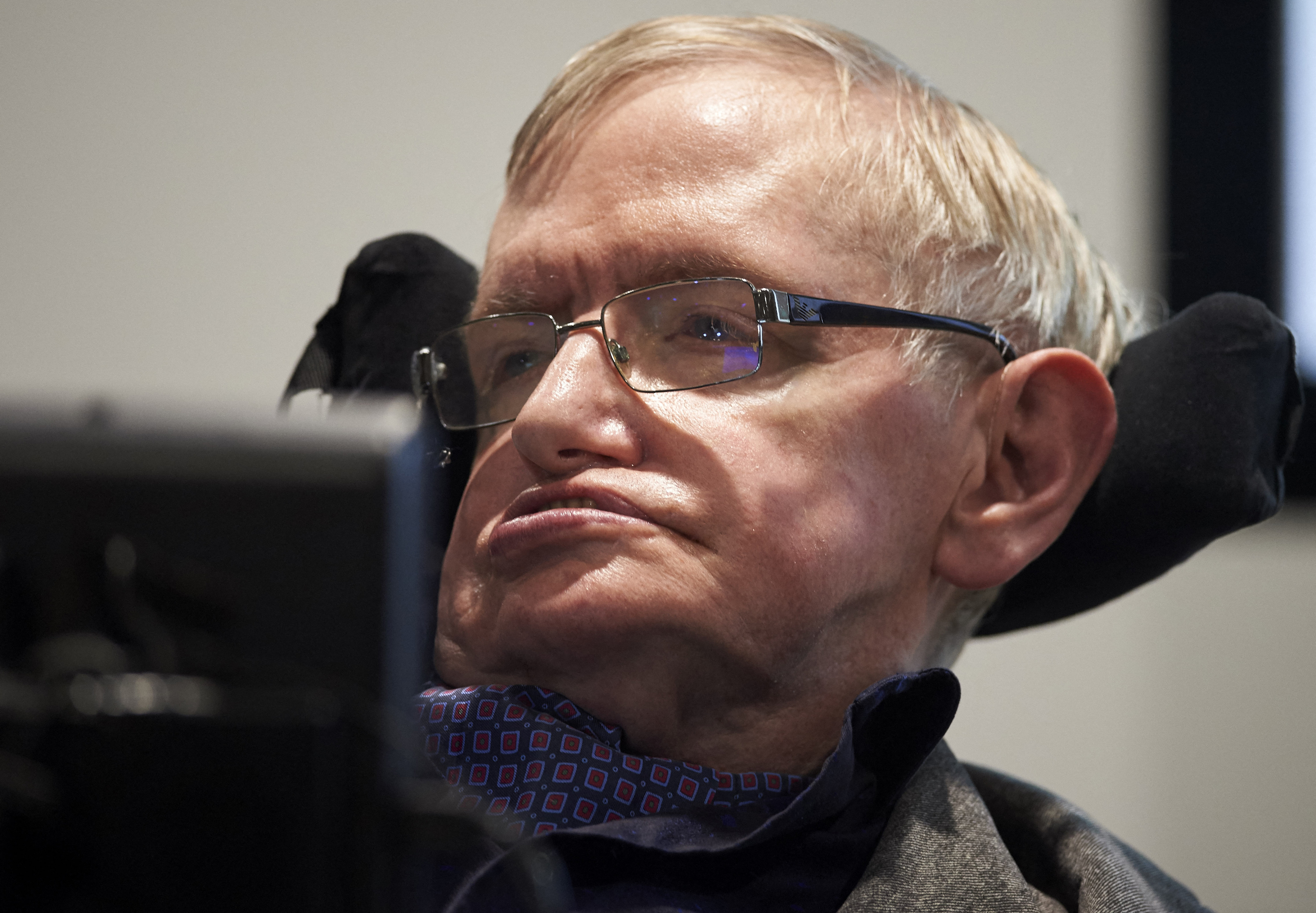 Gravitational waves from black hole smash confirm Hawking theory