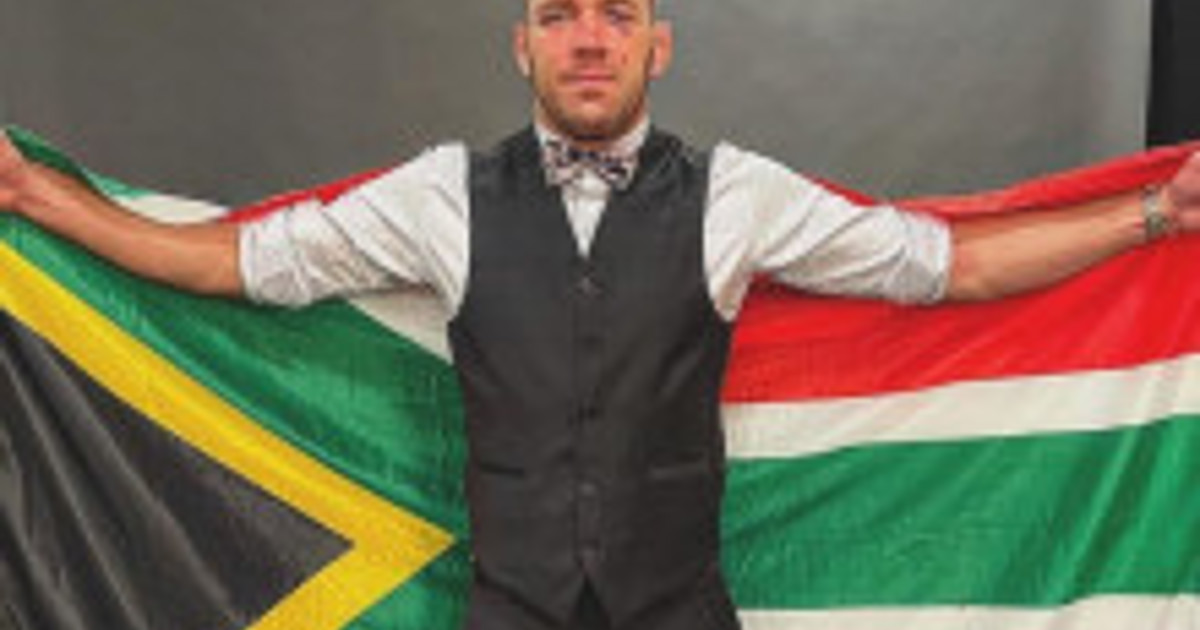 Stronger together! Boks back Dricus du Plessis ahead of UFC title fight