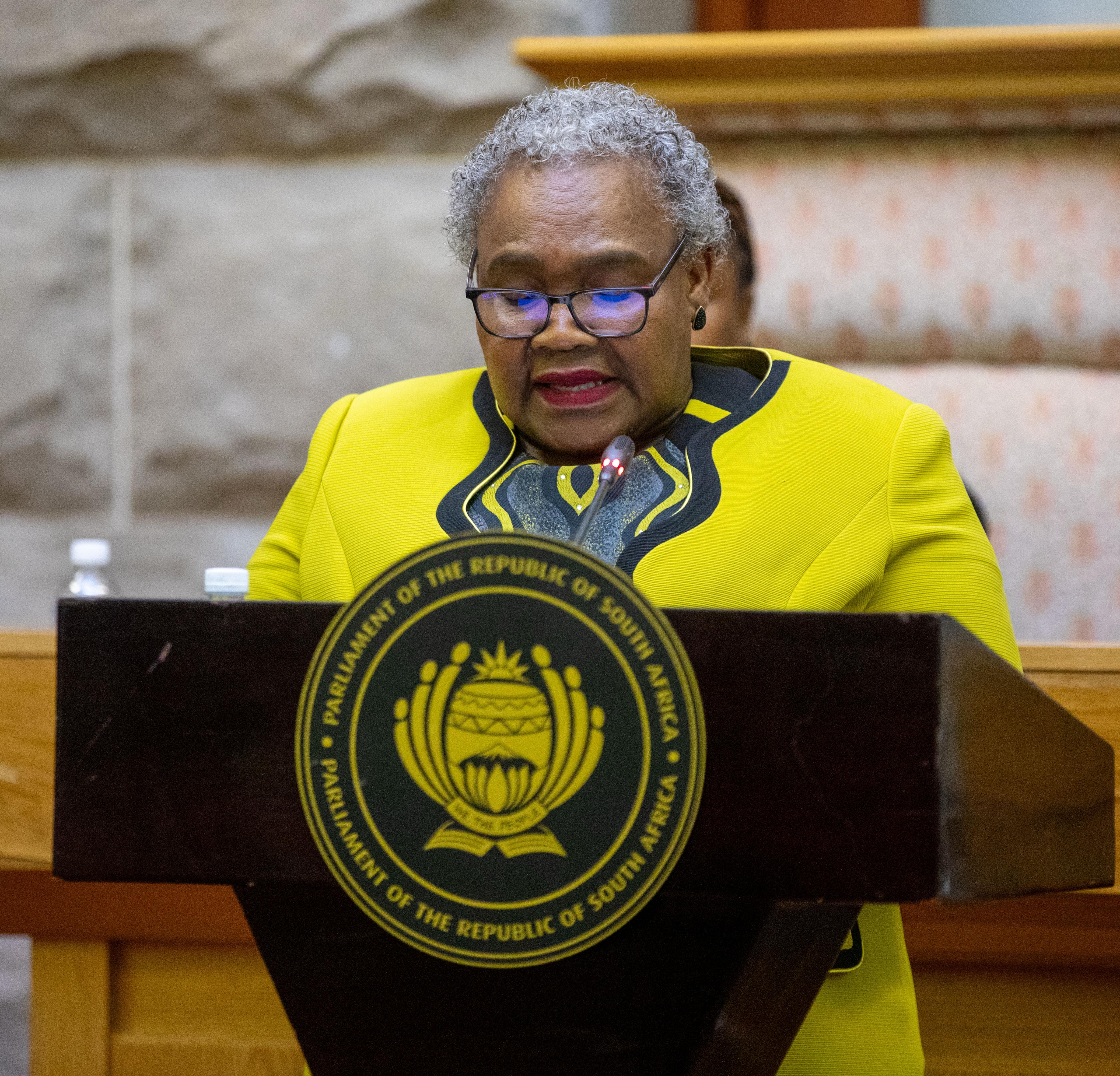 Tolashe again appeals to those affected by grant payment review to comply