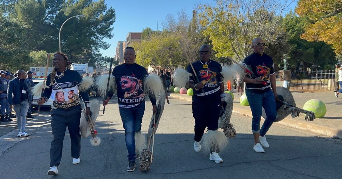 Zulu regiments call on opposing factions to unite under King Misuzulu ...