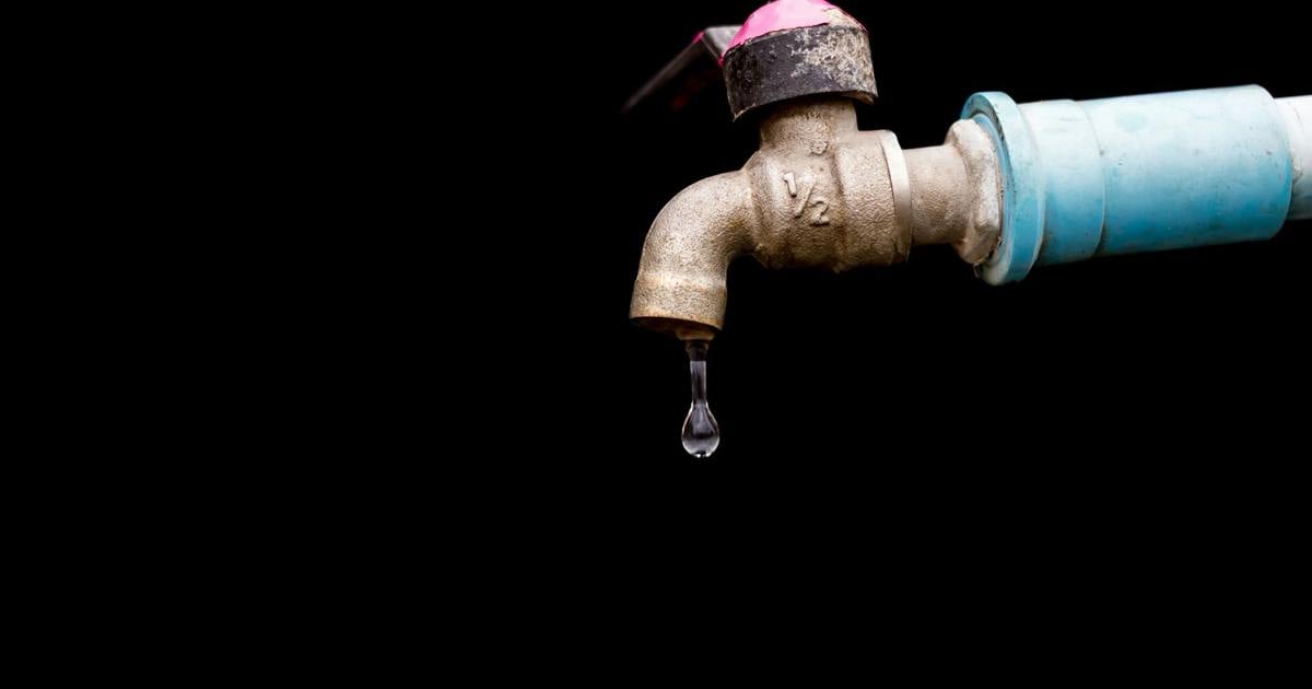 Western Cape water levels drop fast as Day Zero fears resurface