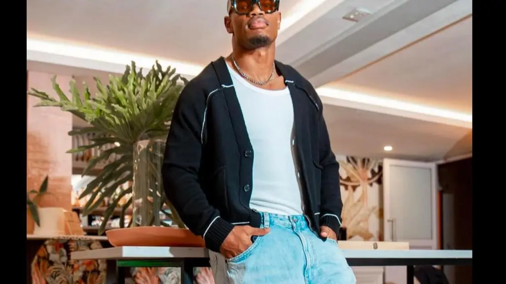 WATCH: Springbok Makazole Mapimpi is becoming a viral TikTok style icon