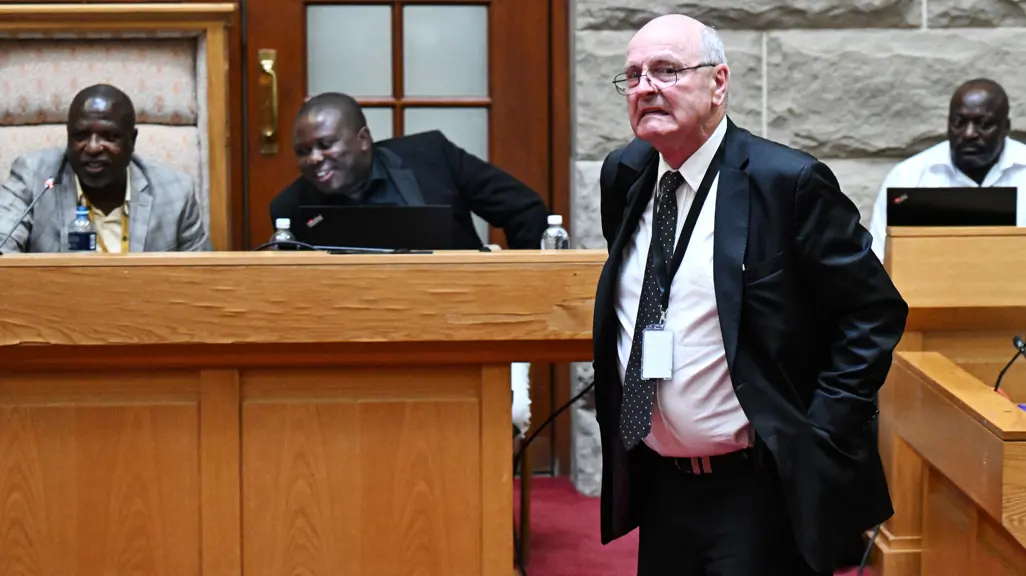 Paul O'Sullivan threatened with legal action after walking out of Parly ...