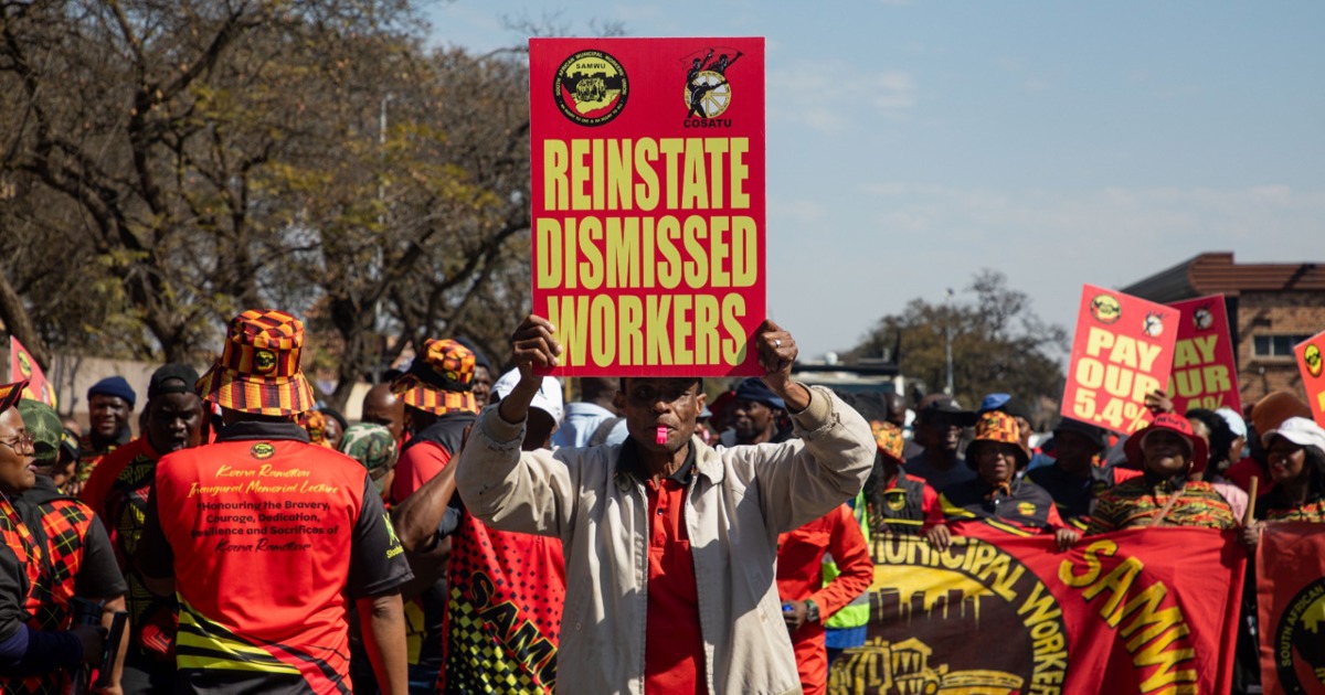 SAMWU demands action on attacks targeting Western Cape waste staff
