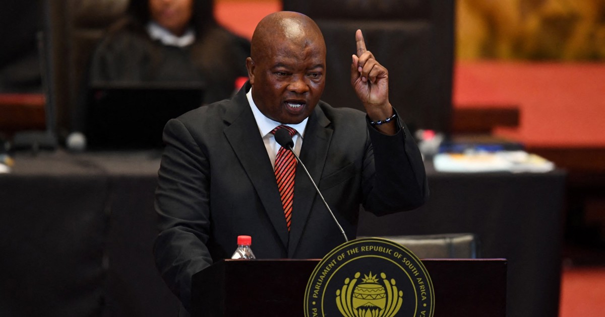 UDM's Holomisa vows to use his experience after returning to Cabinet as ...